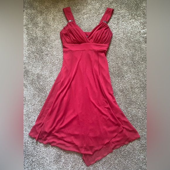 Enfocus Studio | Dresses | Red Flowy Dress | Poshmark